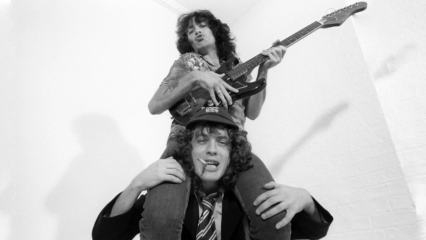 ¡Se viene! Harán una biopic de Bon Scott - FM Rock & Pop 95.9